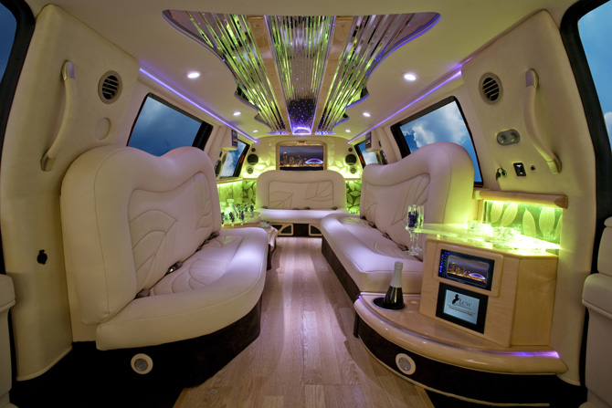 SUV limo transportation from Vancouver to Whistler